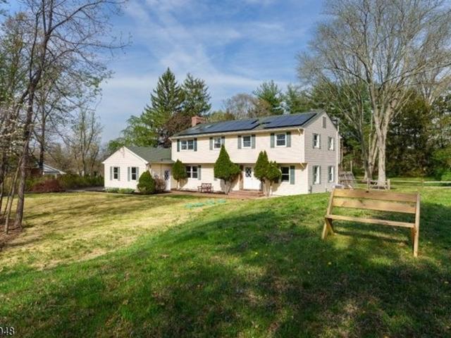 957 Cherry Hill Rd, Montgomery Twp, NJ 08540