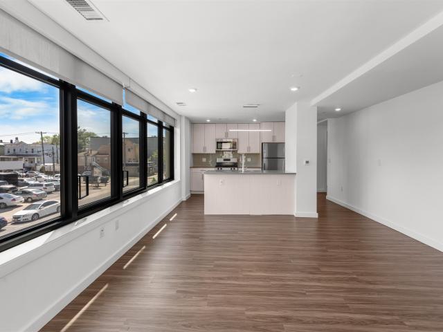 957 Broadway # 201