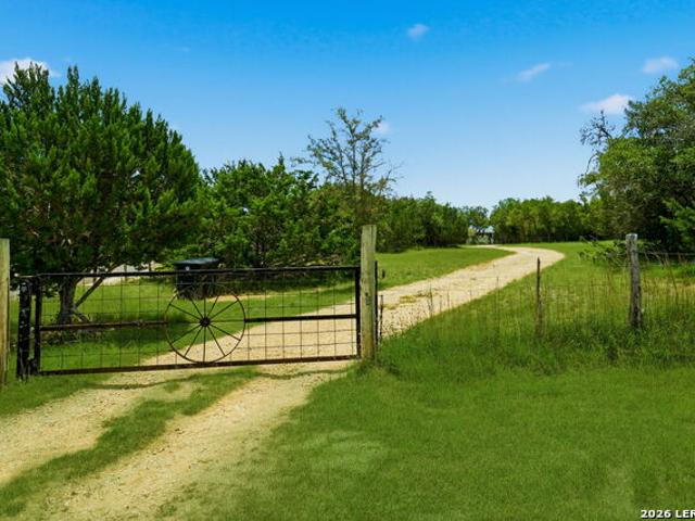 957 Deer Forest Dr