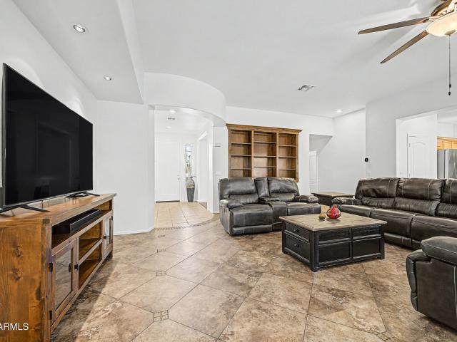 957 e scorpio place