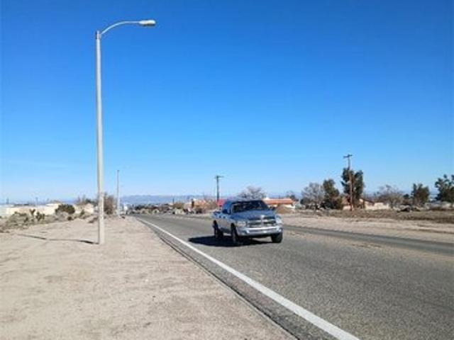 957 El Mirage Rd, Adelanto, CA 92301