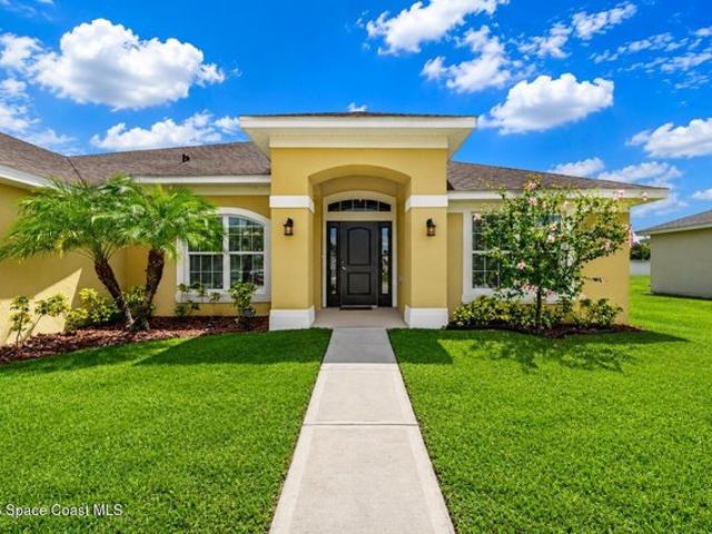 957 Le Baron St SW, Palm Bay, FL 32908