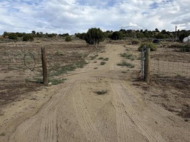 957 Road 4990, Bloomfield, NM 87413