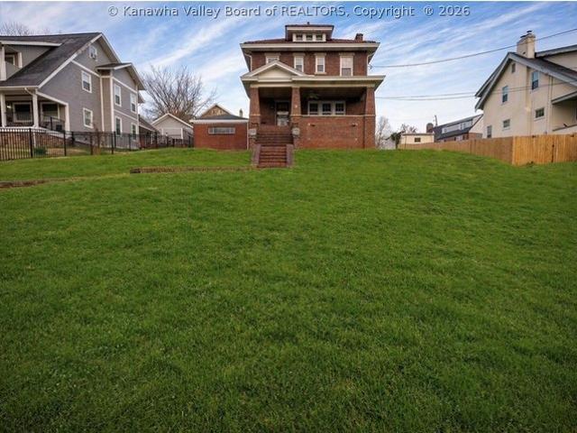 957 Ridgemont Rd, Charleston, WV 25314