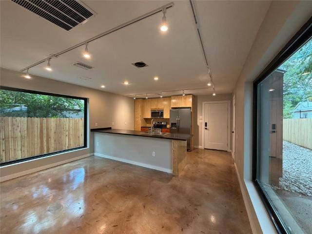 957 Woods Avenue