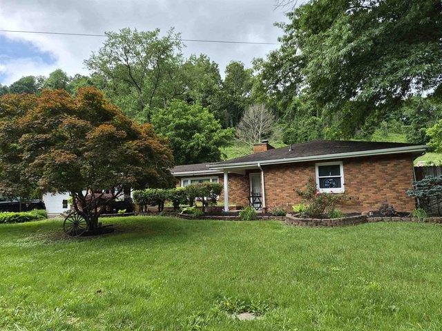 957 Walkers Branch Rd, Huntington, WV 25704