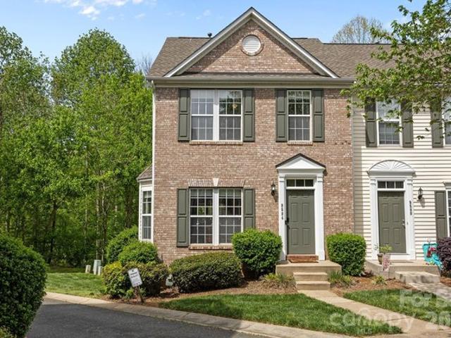 9584 Blossom Hill Dr, Huntersville, NC 28078