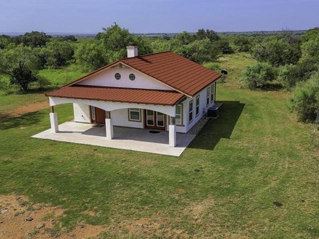 9584 W 71 Hwy, Llano, TX 78643