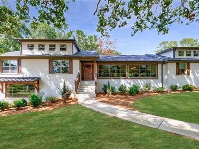 9585 Hutcheson Ferry Rd SE, Chattahoochee Hills, GA 30268
