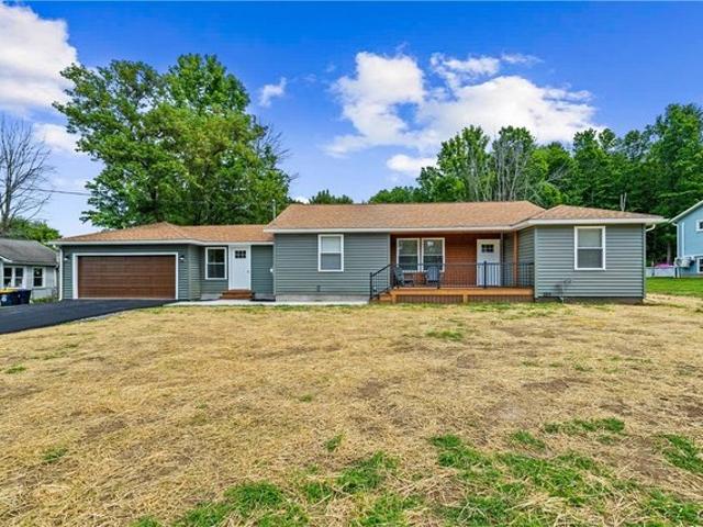 9585 Roberts Rd, Sauquoit, NY 13456