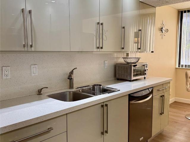 9585 SW 1st Ct, Unit 9585, Coral Springs, FL 33071 | MLS #F10550 | Compass
