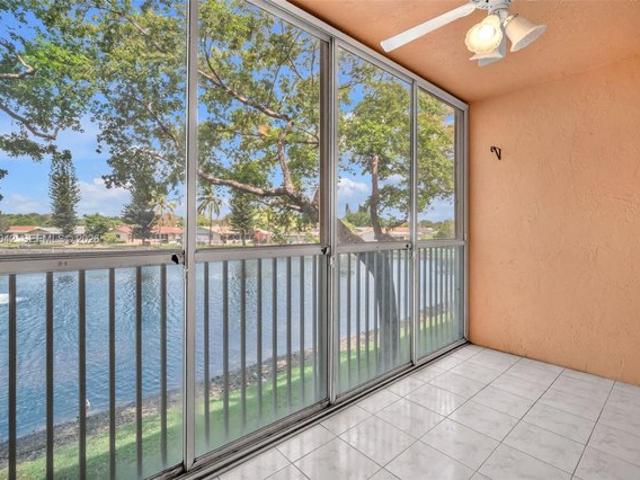 9587 Weldon Cir Apt B205, Tamarac, FL 33321
