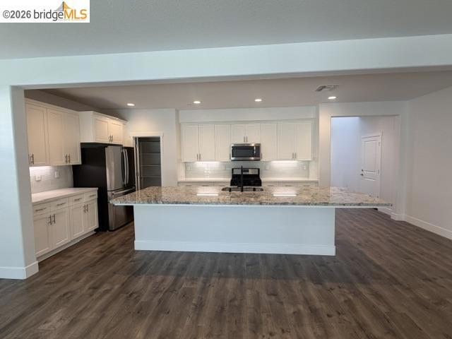 9588 Pescadero Cir