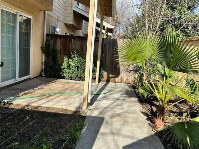 958/960 Myrtle Avenue, Chico, CA 95926 3 Bedroom Apartment for Rent at 960 Myrtle Avenue, Chico, CA 95926