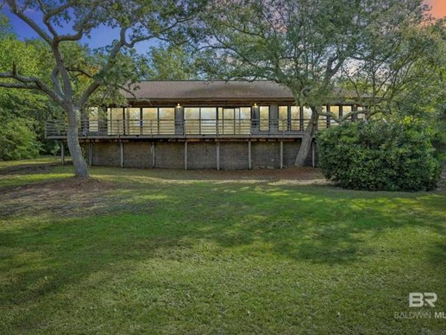 9580 N Bayou Rd, Lillian, AL 36549