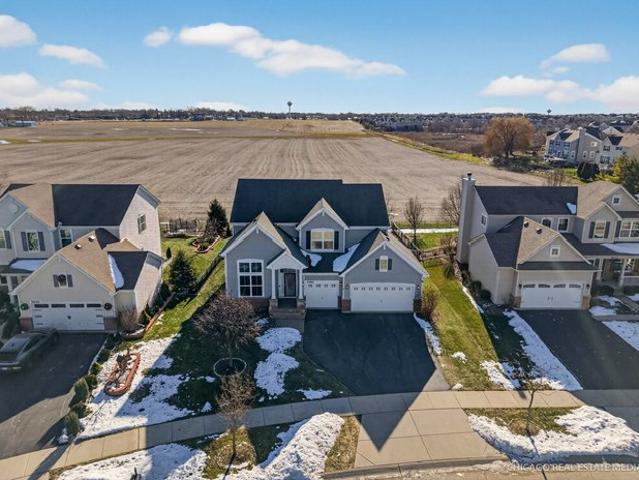 9580 Farley Dr, Huntley, IL 60142