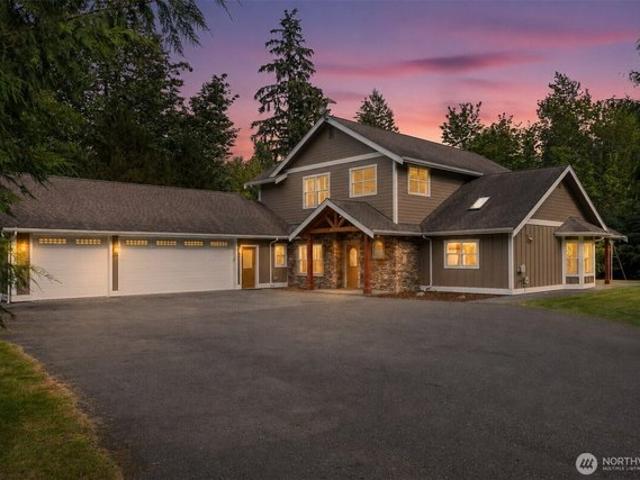 9580 Freedom Pl, Blaine, WA 98230