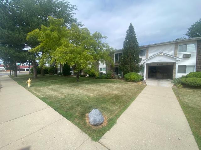 9581 DEE Road # 2L
