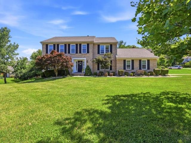 9581 Semaphore Ct, West Chester, OH 45069