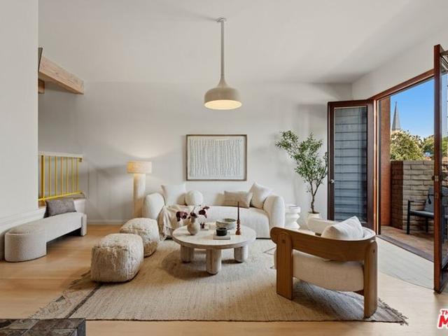 958 18th St Unit 4, Santa Monica, CA 90403