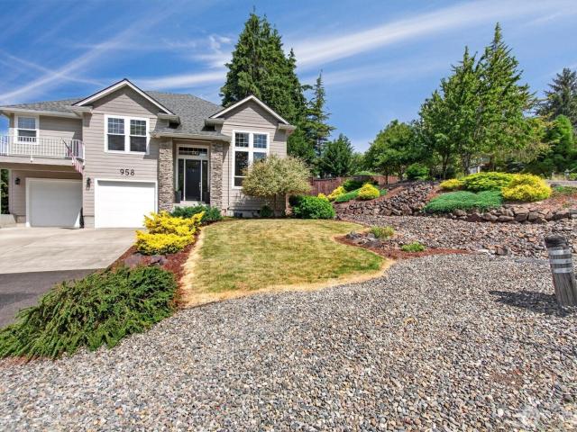 958 Cascade Drive