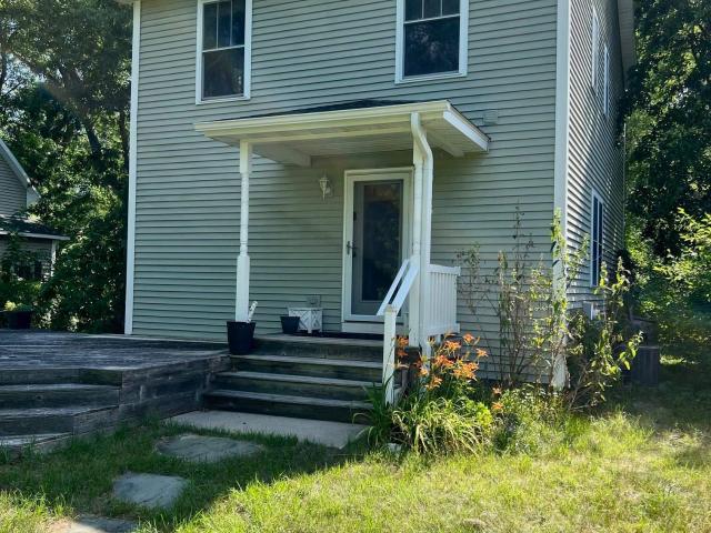 958 Barlow Street