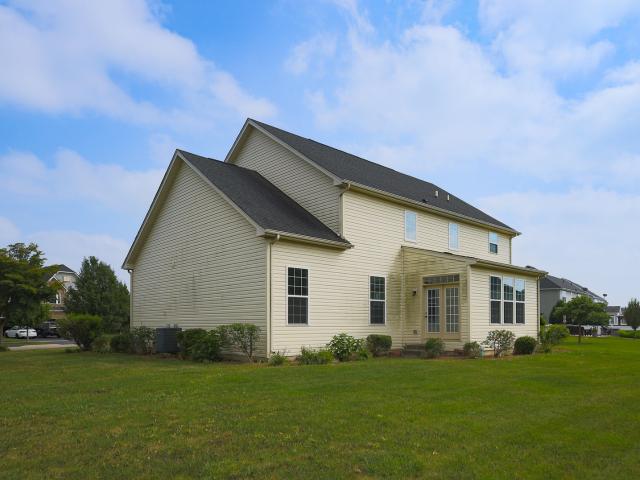 958 Glacial Falls Drive