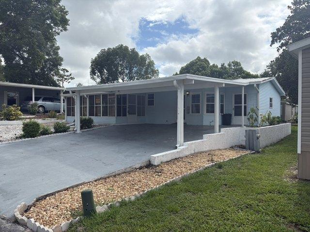 958 King Orange Dr, Orange City, FL 32763