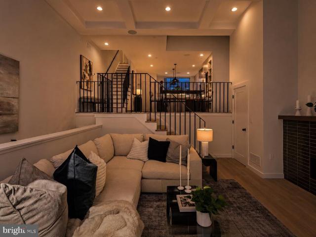 958 N 6Th Street