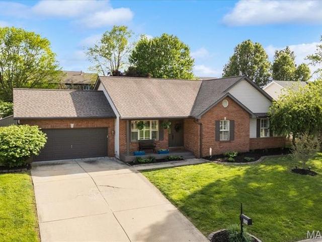 958 Northwestern Ave, Fairview Heights, IL 62208