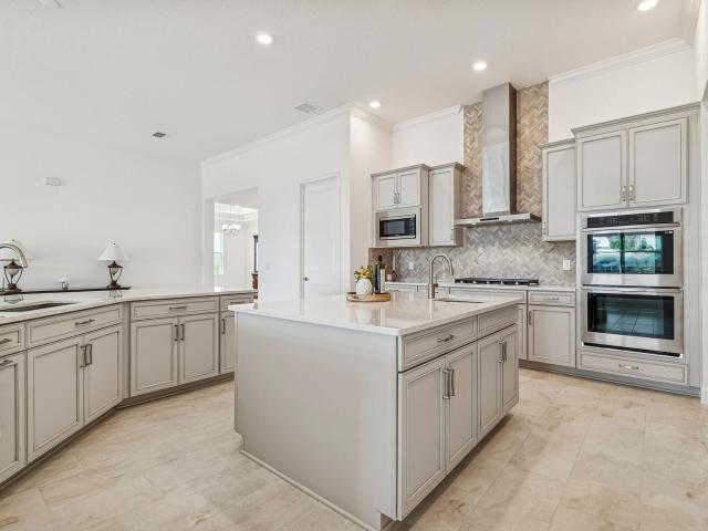 958 Signet Drive, Apollo Beach, US, FL