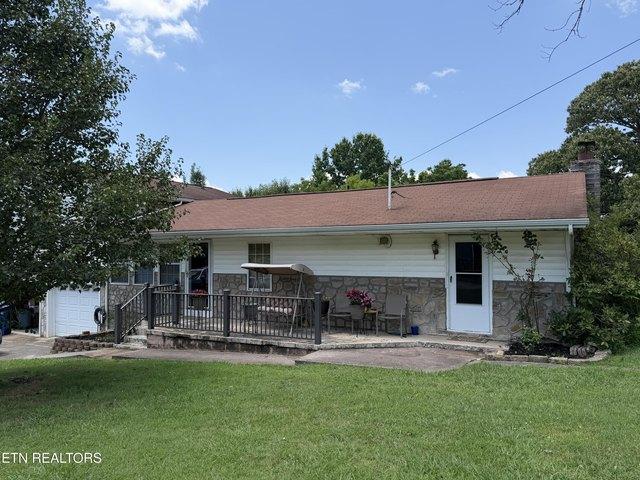 958 W Hunt Rd, Alcoa, TN 37701