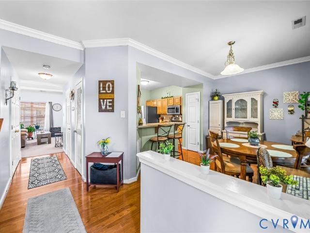 958 Wellston Court