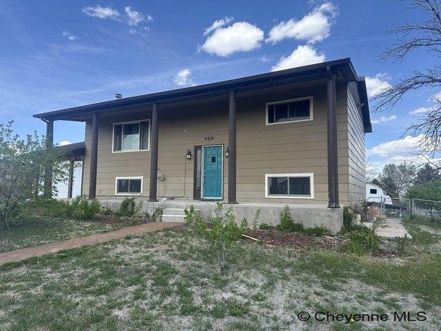 958 Willow Dr, Wheatland, WY 82201
