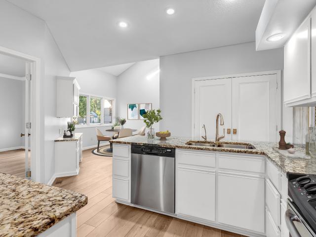 958 Tamarack Circle North Drive