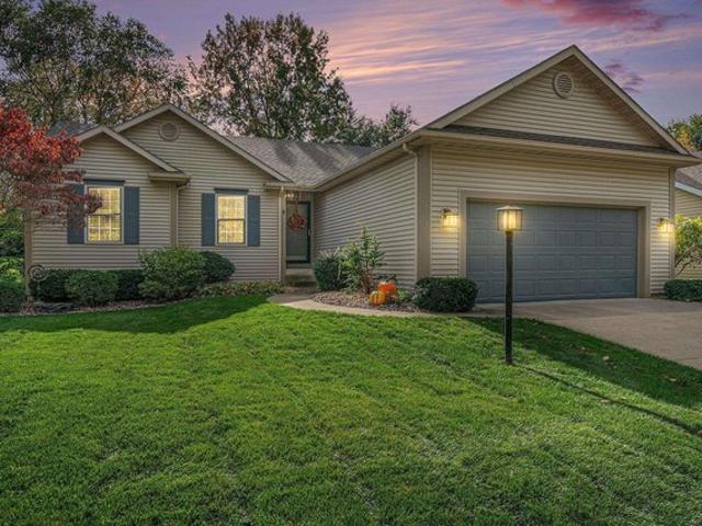 958 Tealwood Dr, South Bend, IN 46614