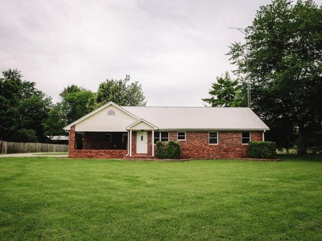 9595 Highway 641N, Puryear, TN 38251