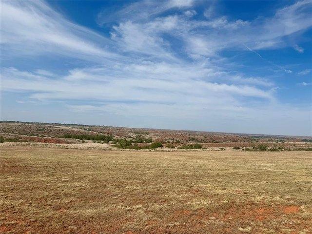 9595 1 Rd, Cheyenne, OK 73628