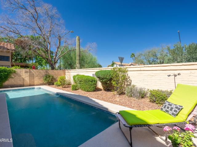 9596 e windrose drive