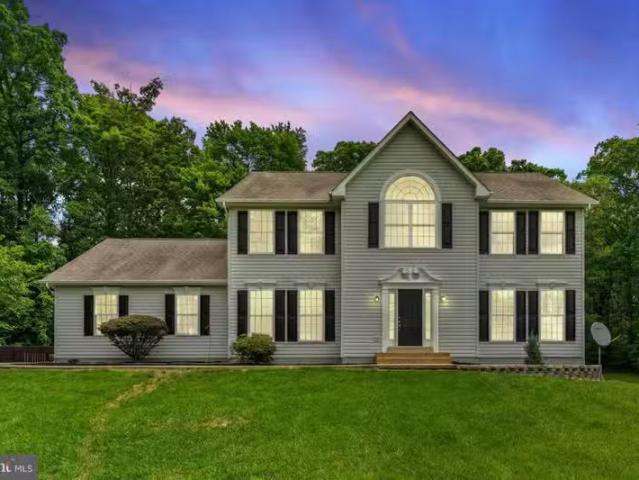 9597 WOODBROOK LN, MIDLAND, VA 22728 Single Family Residence F.