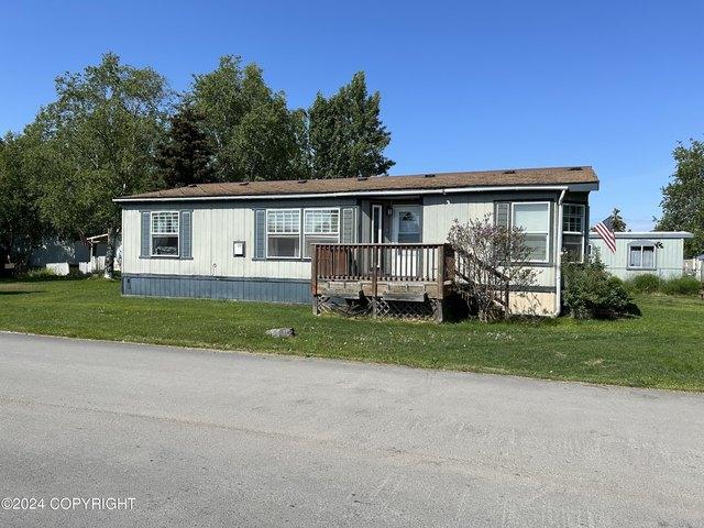 9599 Brayton Dr Spc 422, Anchorage, AK 99507