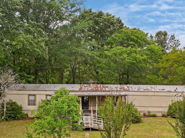 9599 Golden Ln, Bessemer, AL 35023