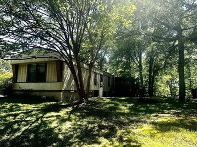 9599 Golden Ln, Bessemer, AL 35023