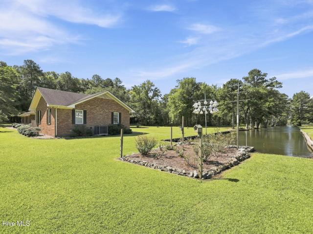 959 Halls Creek Road