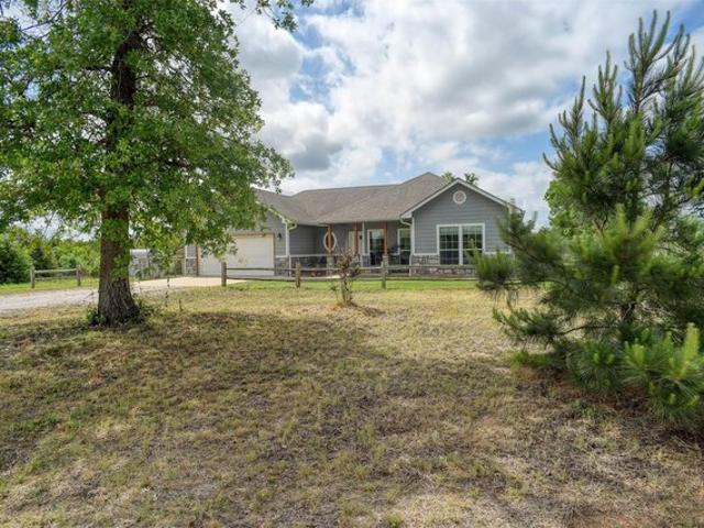 959 Highway 21 E, Bastrop, TX 78602