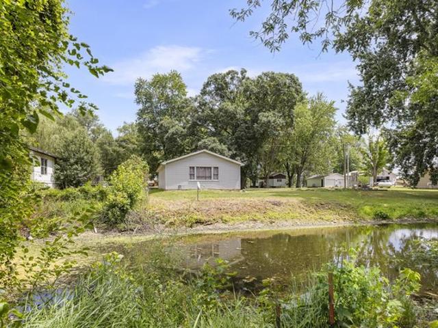 959 Williams Dr, Hastings, MI 49058
