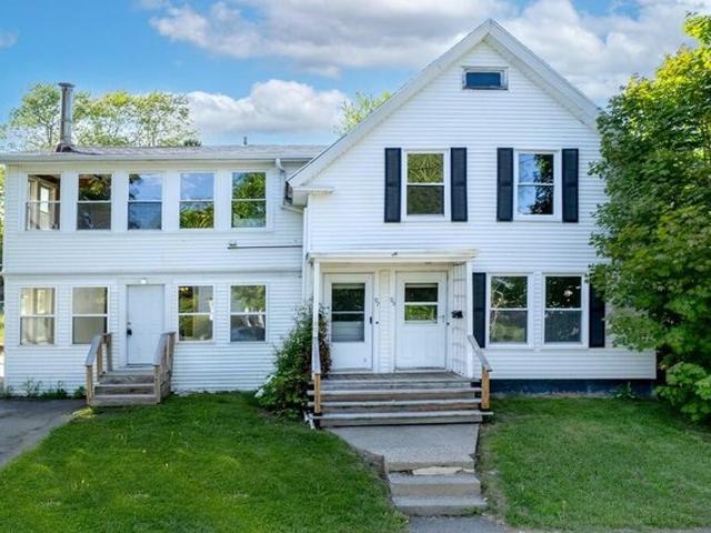 95 7th St, Bangor, ME 04401