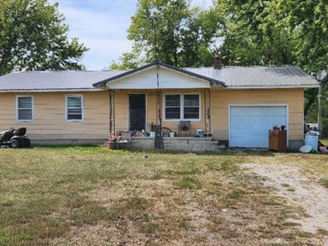 95 Three Springs Loop, Long Lane, MO 65590