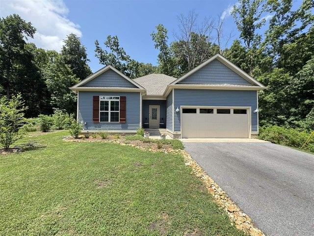 95 Vance Dr, Scottsville, KY 42164