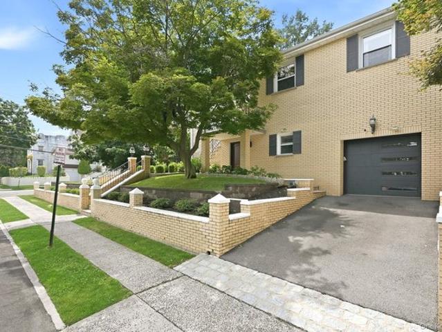 95 Vernon Ave, Yonkers, NY 10704
